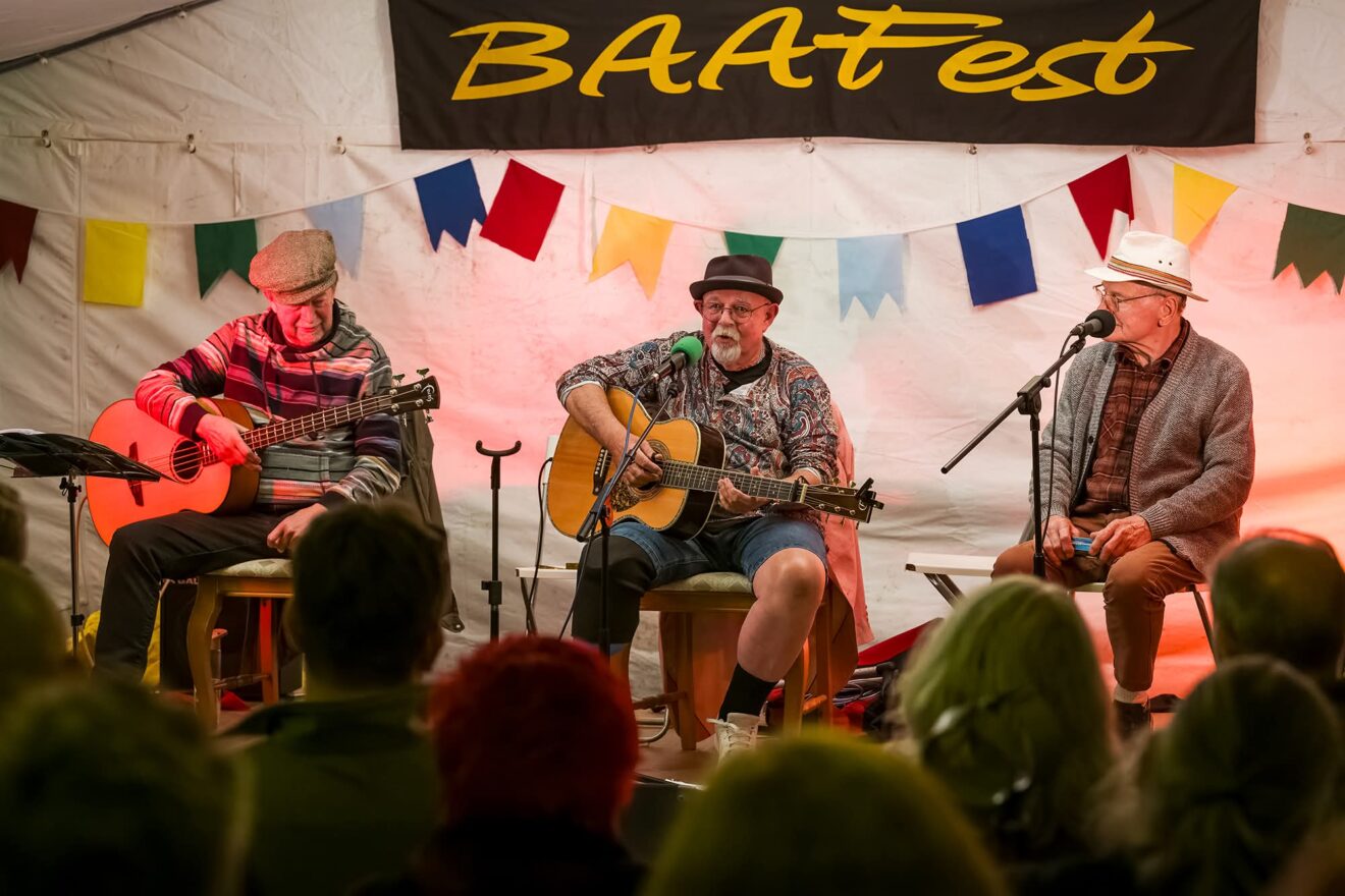 Mar 29 - Salty Dog | The Globe